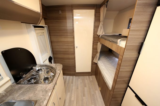 Ford fait son retour chez Rimor avec la nouvelle gamme Evo - Actus des ...