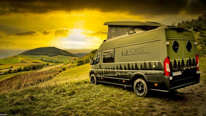 Carriage R.V. se lance dans l'aménagement de fourgons de loisirs haut ...