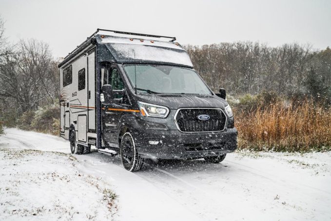 Ekko, un camping-car Winnebago sur Ford Transit à la sauce américaine ...