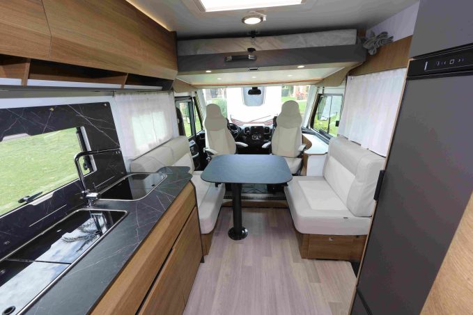 Les camping-cars Benimar de la collection 2024 ont été dévoilés - Actus ...