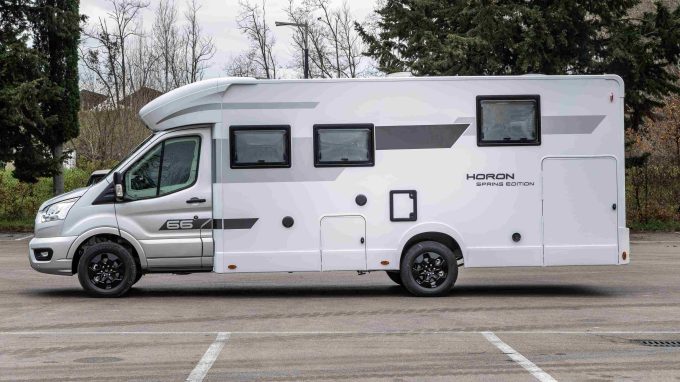 CI dévoile ses profilés Horon 66 XT et 84 XT suréquipés pour le ...
