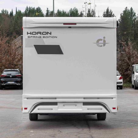 CI dévoile ses profilés Horon 66 XT et 84 XT suréquipés pour le printemps 2025 - Actus des ...