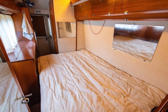 Rétro : Peugeot J9 Notin 1981 - Nos actus | Camping-car Magazine