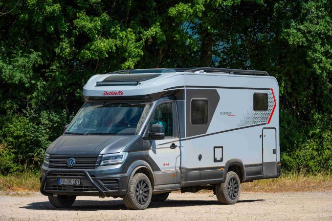 Dethleffs 2026 : un camping-car profilé 4x4 sur base Volkswagen Crafter ...