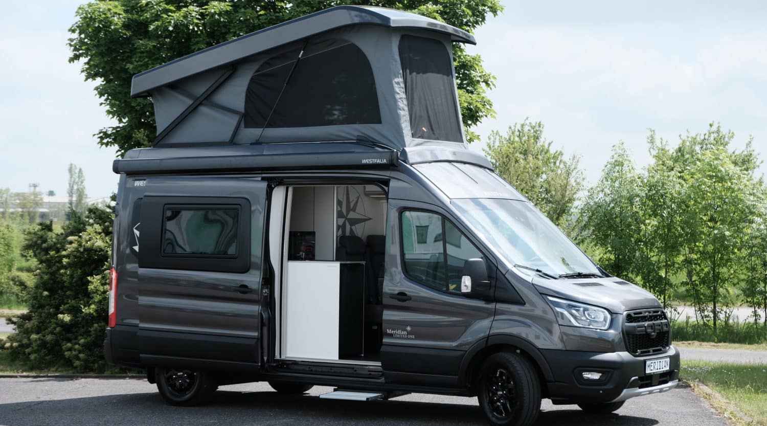 Exclusivité : un toit relevable pour le fourgon Meridian Westfalia
