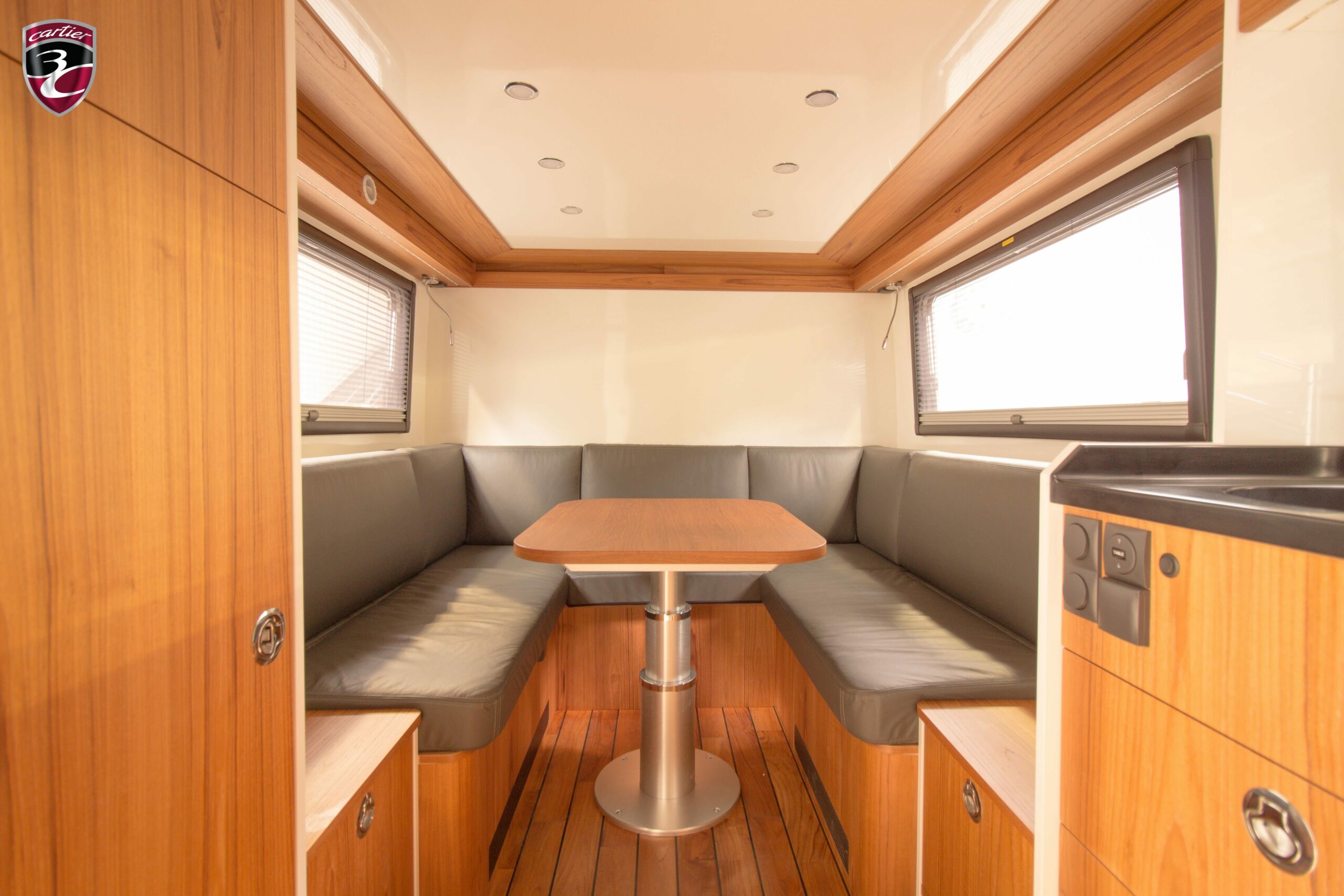 Camping-car 3C Cartier X-Track 6x6 sur Mercedes Sprinter - Camping-car.com