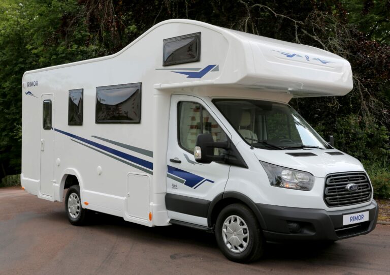 Ford fait son retour chez Rimor avec la nouvelle gamme Evo - Camping ...