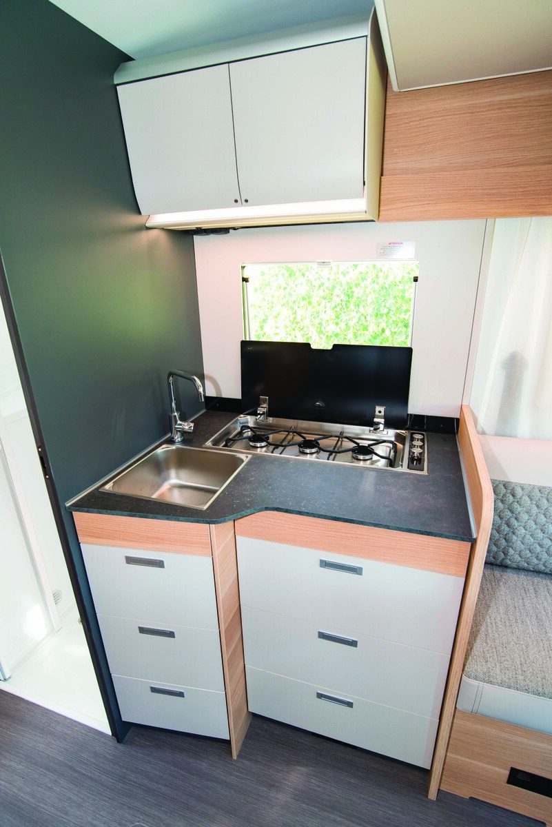 Adria : la gamme Axess hausse le ton - Camping-car.com
