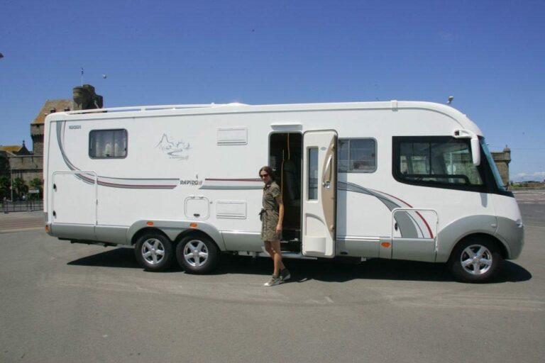 Camping-car RAPIDO 696 F 65 ans - Petite annonce - Camping-car.com