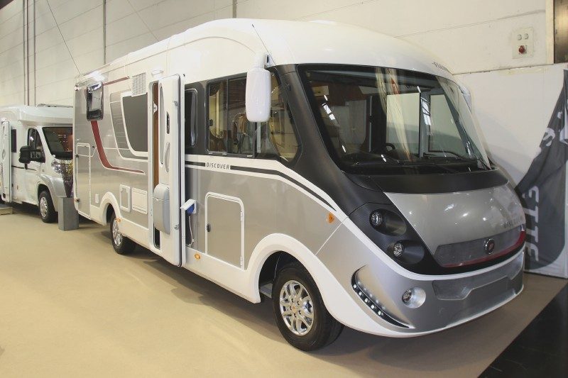 Fleurette Discover 73 LJG ''Black Silver'' - Camping-car.com