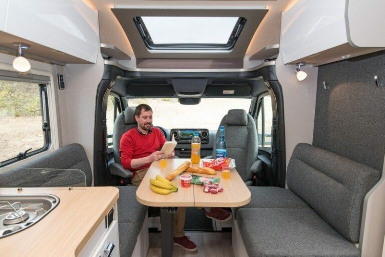 Hymer Tramp S695 : un camping-car au salon grand voyageur - Camping-car.com