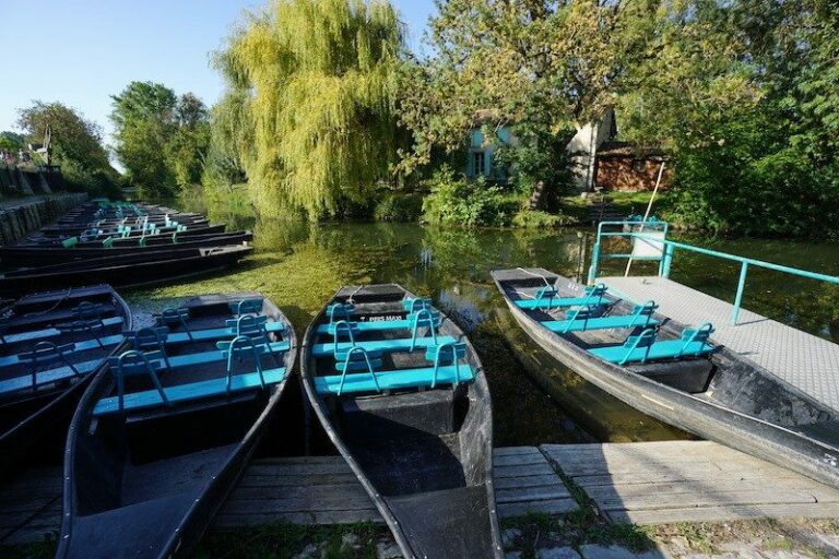 Itinéraire en camping-car dans le Marais poitevin - Camping-car.com