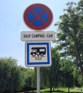 La commune de Bressols (82) sait recevoir les camping-caristes ...