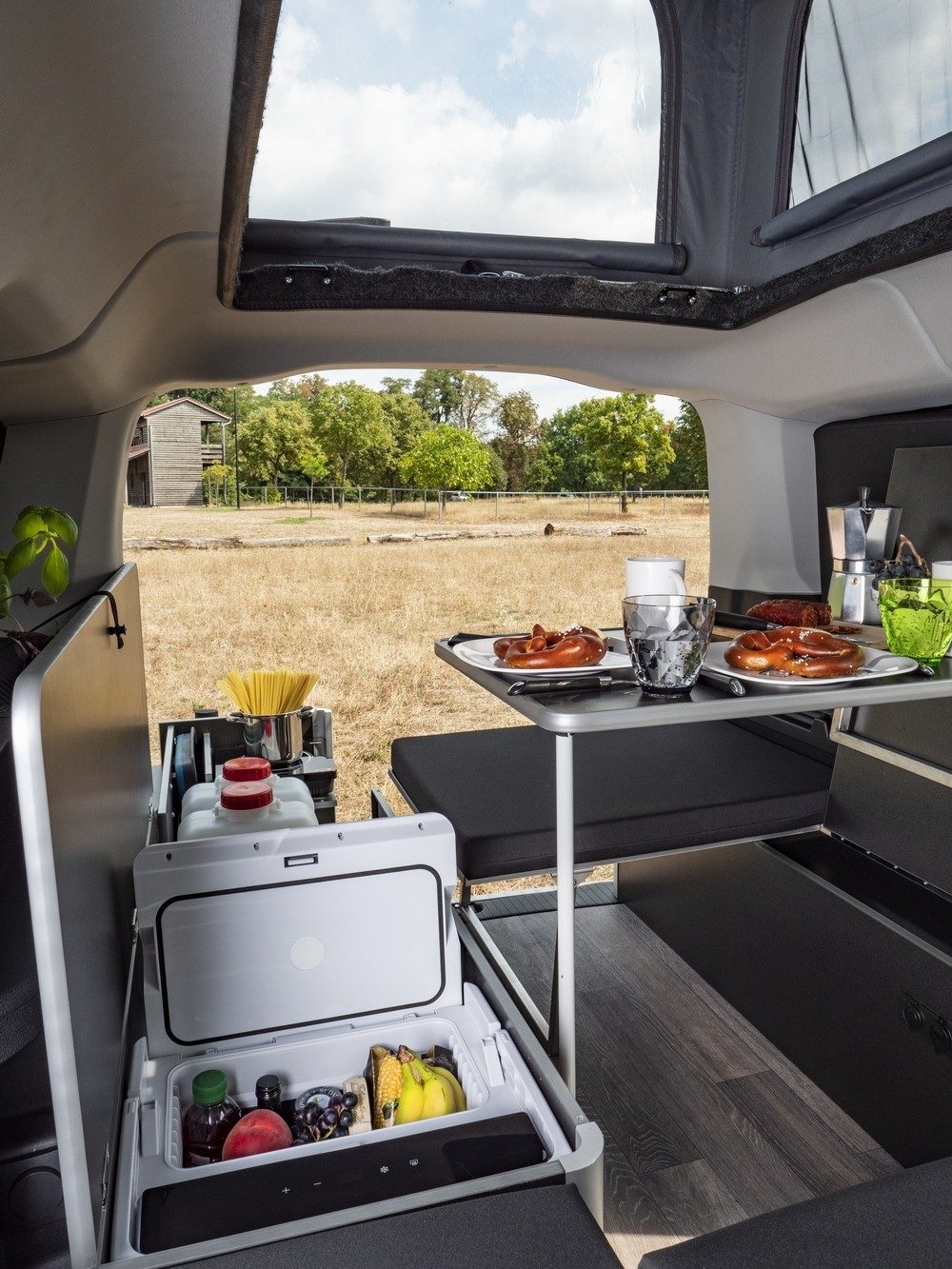 Reimo Camp 2 & Weekender, des ludospaces à toit relevable - Camping-car.com