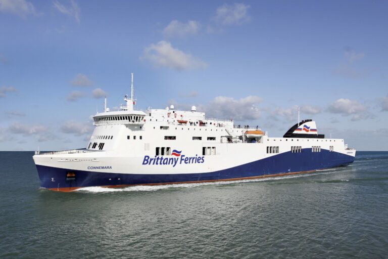 Rejoindre l’Irlande en camping-car toute l’année avec Brittany Ferries ...