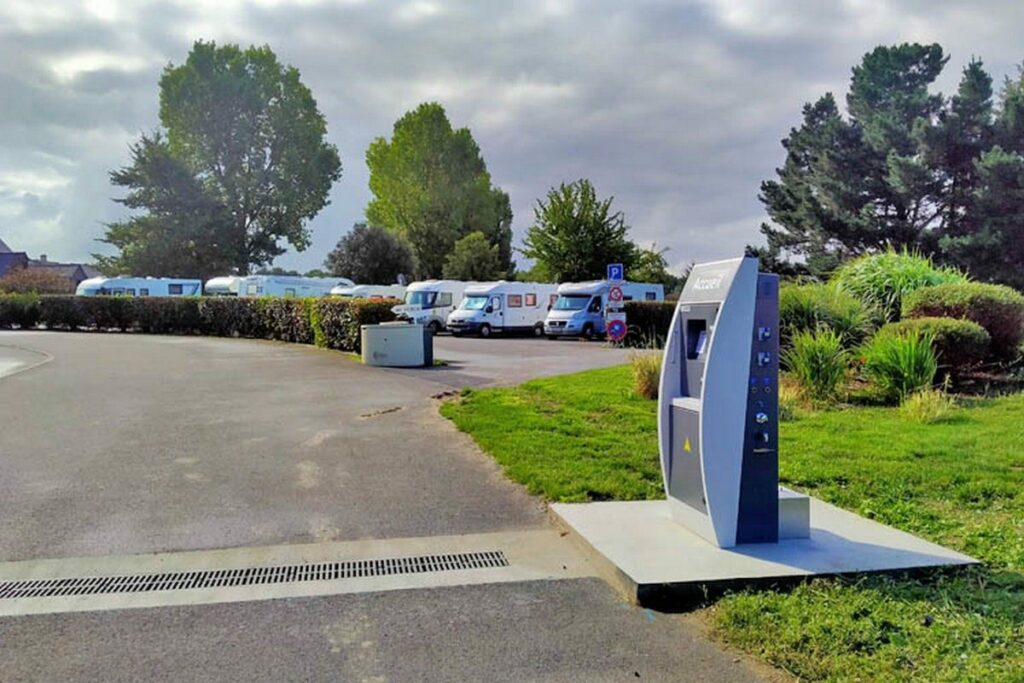 Stationner à Saint-Méen-Le-Grand (35) en camping-cars, à proximité de ...