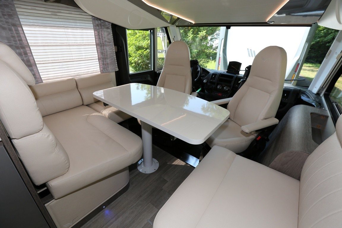 Notre test du camping-car Design K-Silver i59 de Mobilvetta - Camping ...