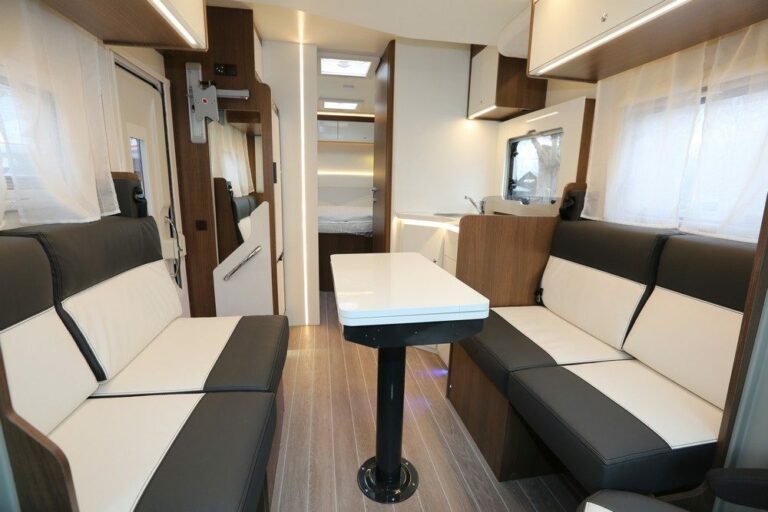 Manoa 67 XT : un camping-car inédit pour CI - Camping-car.com