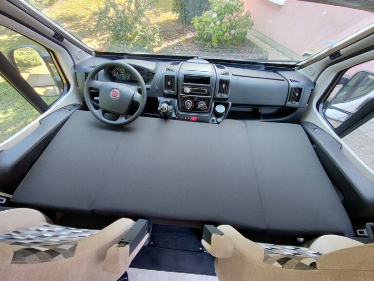 Nous avons testé un matelas annexe pour camping-car ! - Camping-car.com