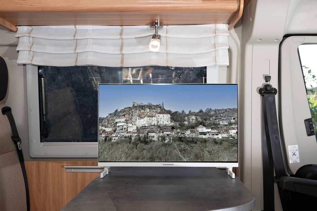 Test Thomson Smart TV 24 12V HD, un beau téléviseur pour son camping ...