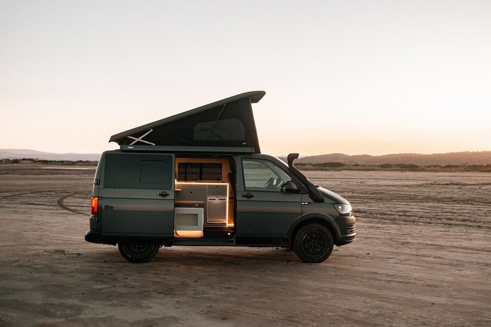 ForNomad développe son propre van à toit relevable - Camping-car.com