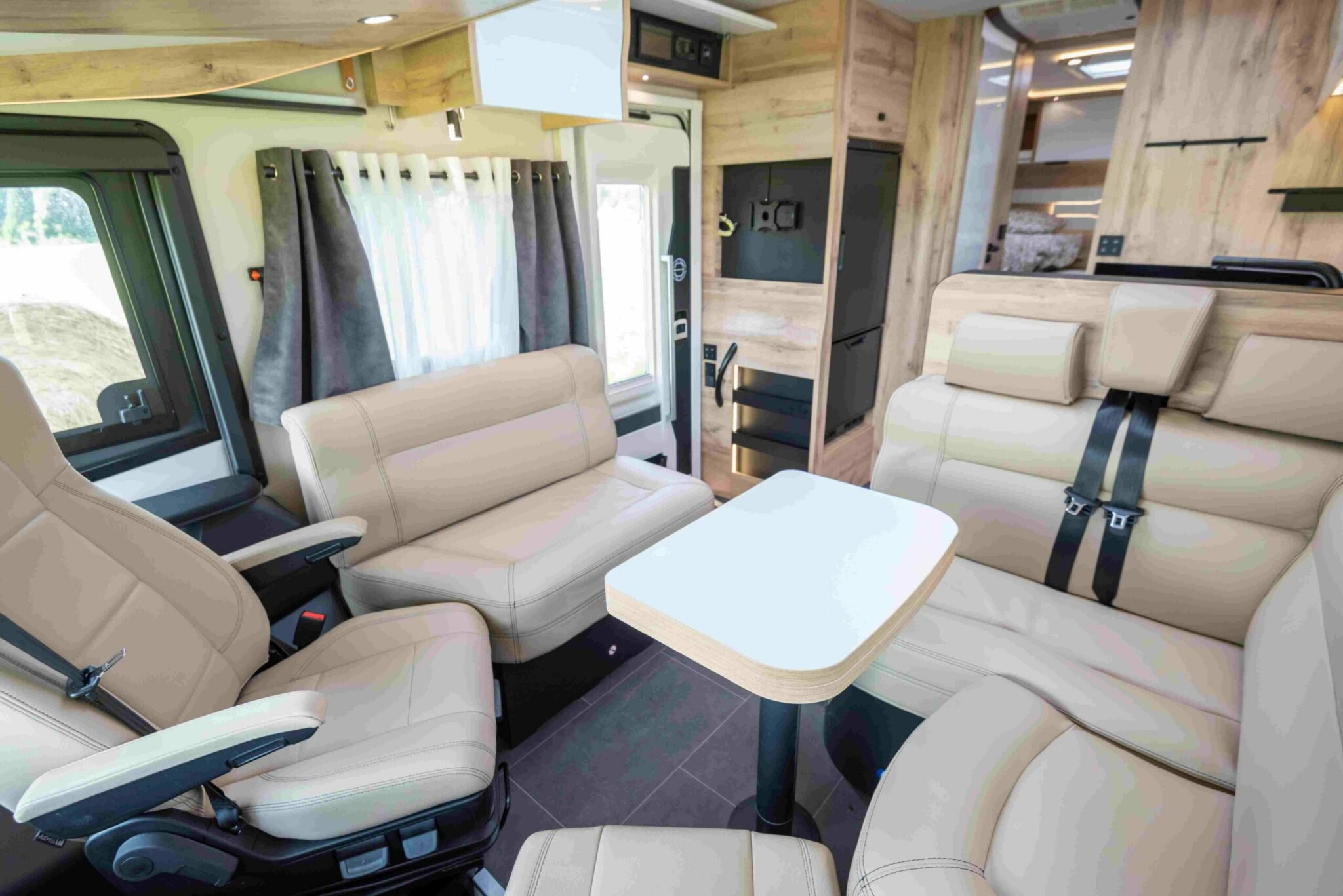 Le Voyageur 7.9 LVXH GJL : un nouvel intégral haut de gamme sur ...