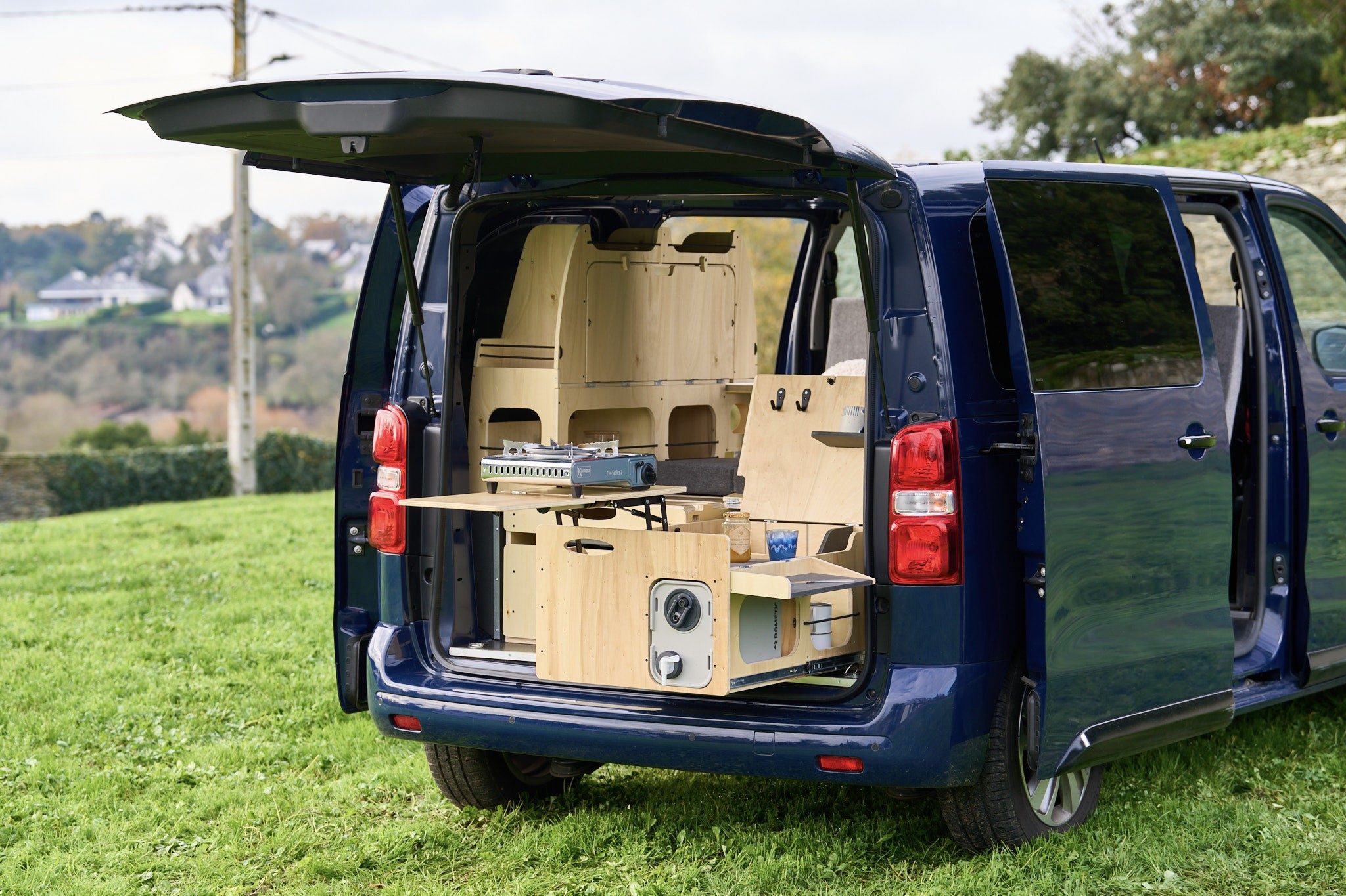 Tchao Tchao : Des kits d’aménagement innovants pour vans et voitures