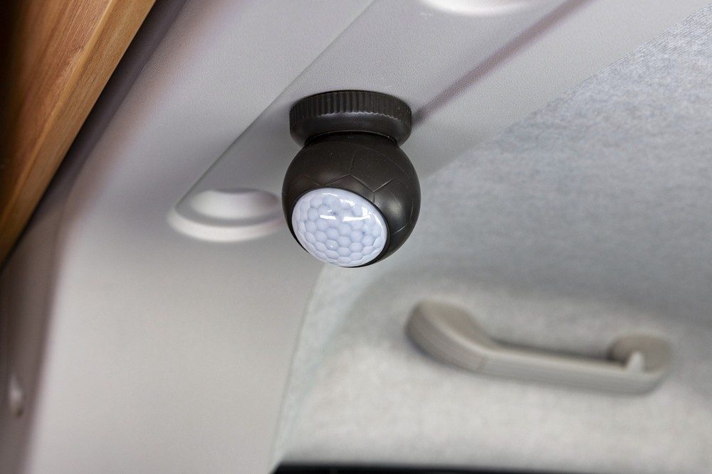 Test du Fencive Vanguard : un traceur pour camping-car qui veille aussi ...
