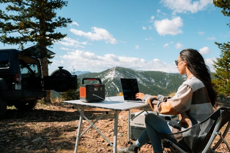 Autonomie en camping-car : Jackery renouvelle sa gamme de générateurs ...