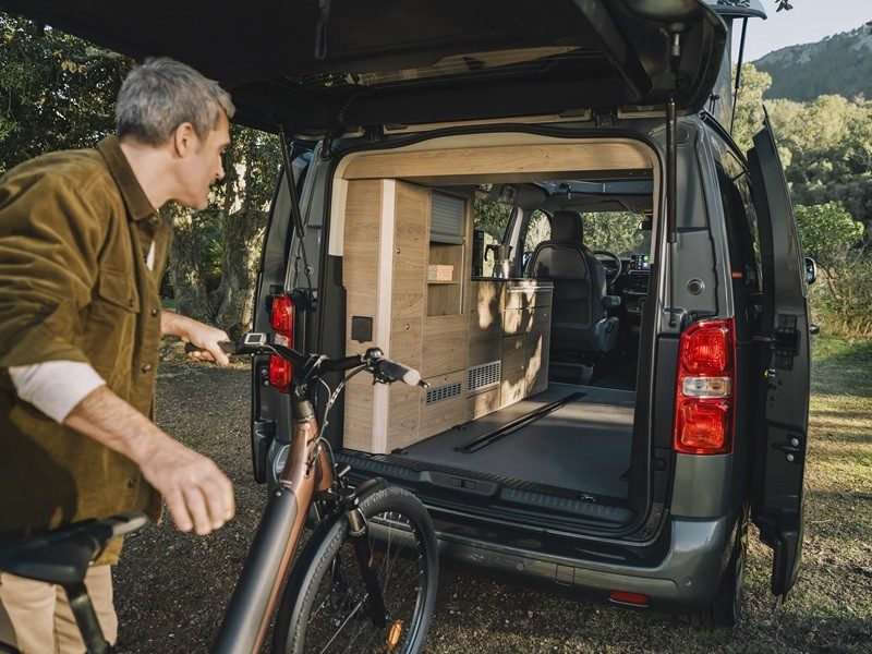 Holidays, le mini-van à toit relevable de Citroën évolue en 2026 ...